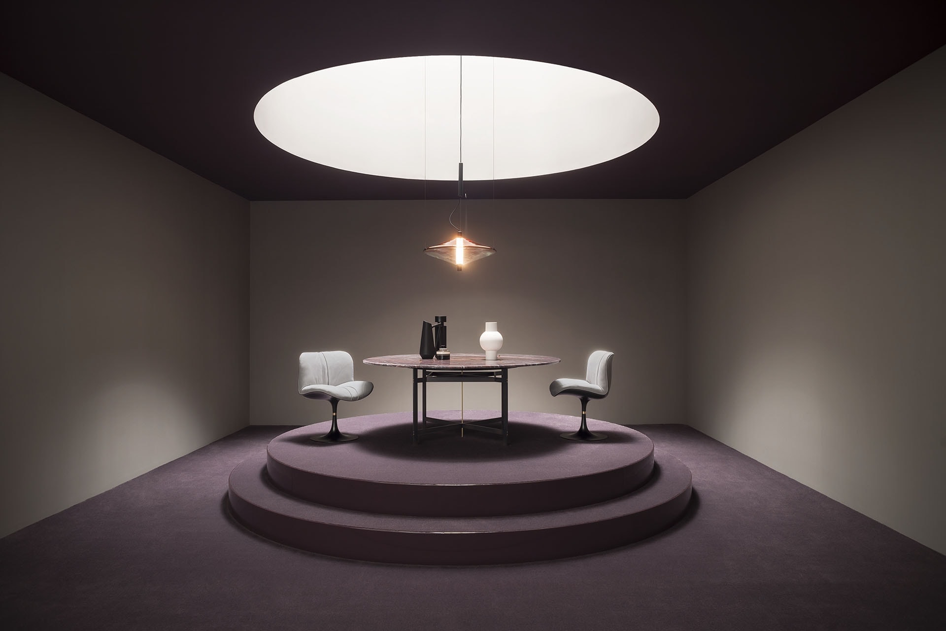 ddc | Placè Dining Table