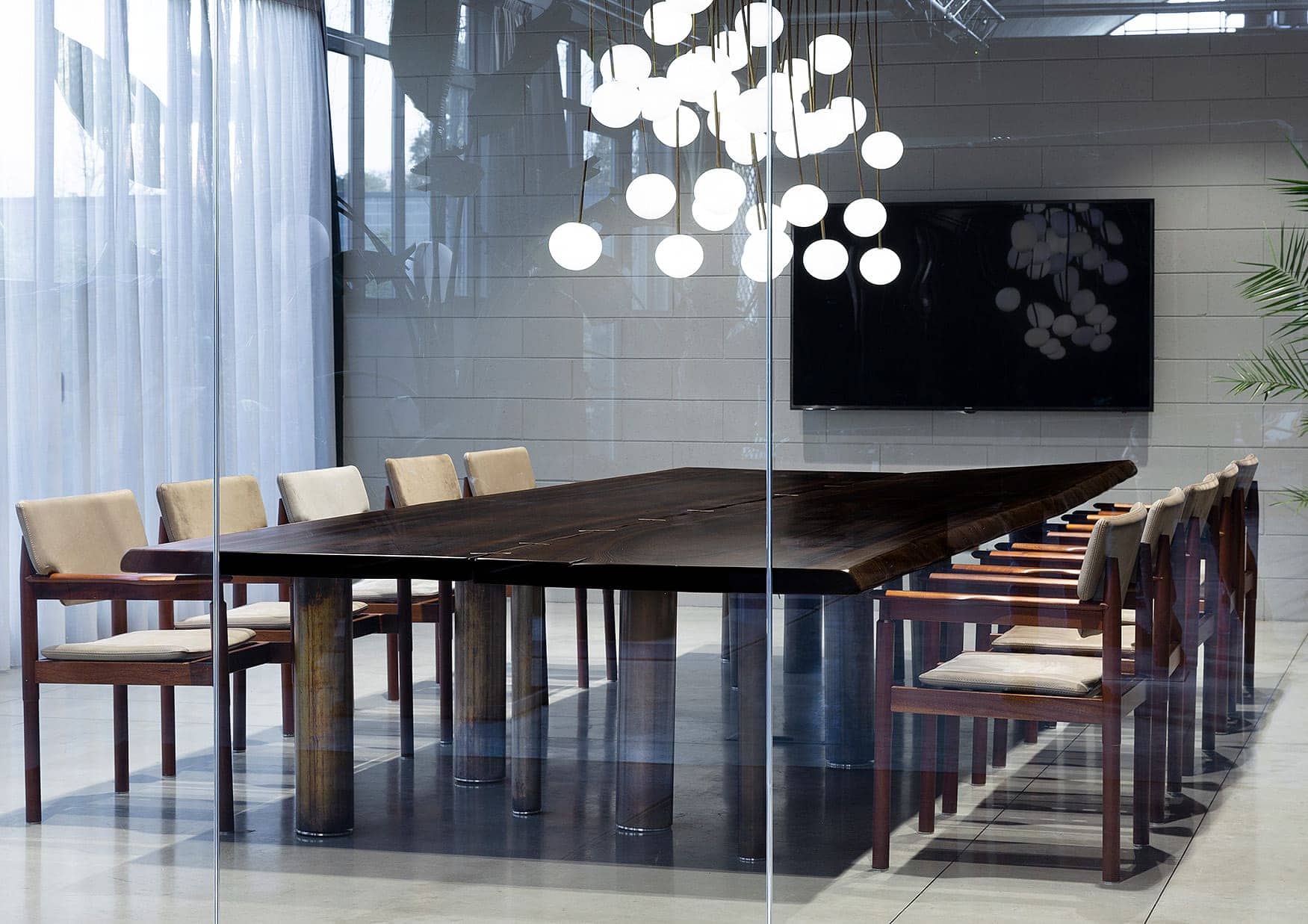 ddc | 10th Joint Dining Table