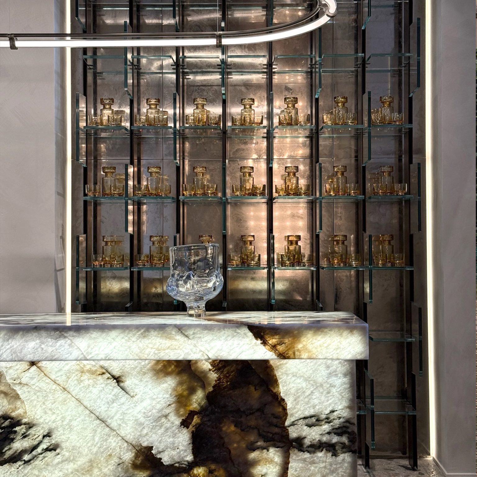 ddc | Furniture, Lighting, Accessories, Systems